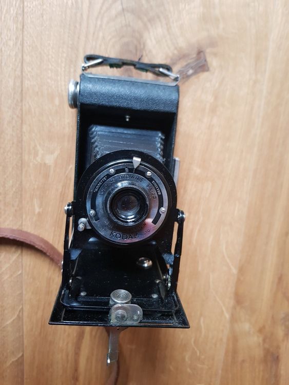 antike Foto Kamera Kodak Folding Brownie Six-20 Photo Camera | Kaufen auf Ricardo