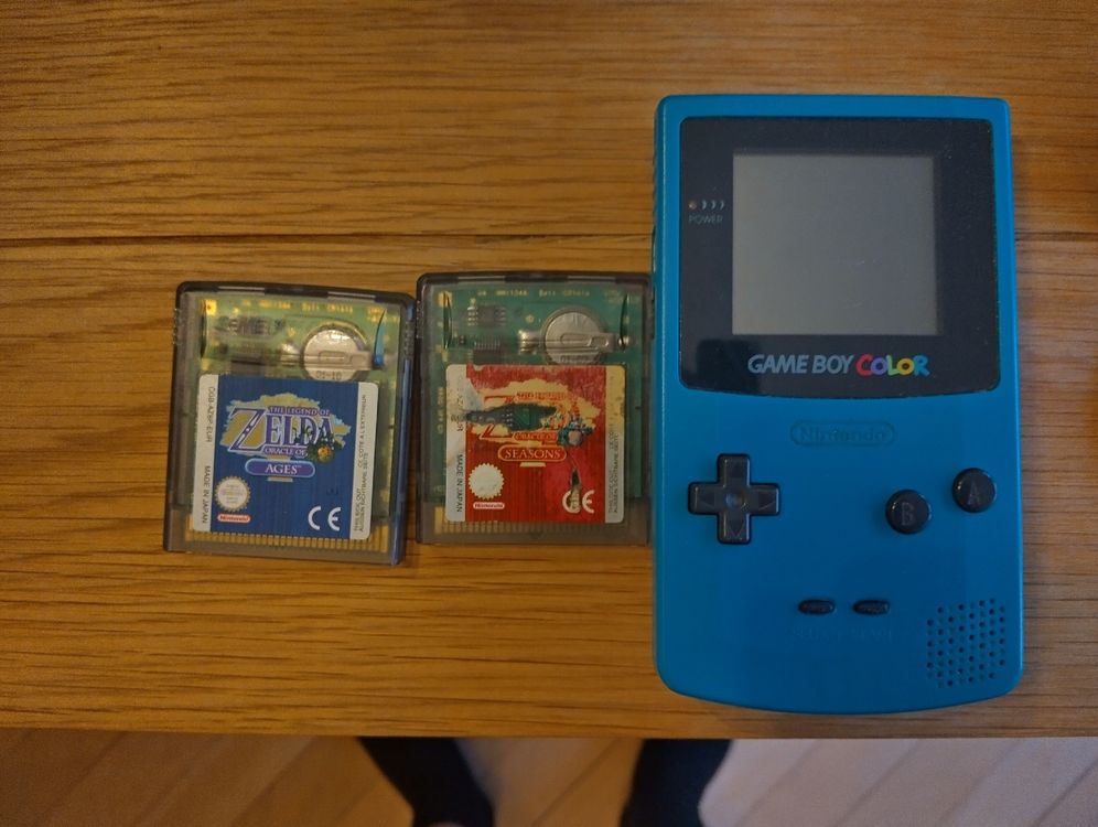 Game Boy Color + Zelda Oracle of Ages & Seasons | Kaufen auf Ricardo