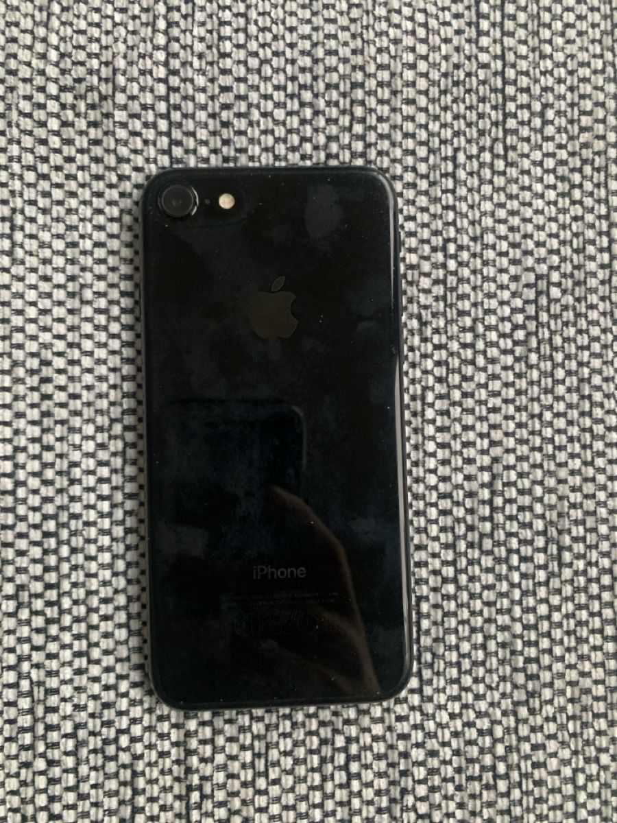 iPhone 7, 256 GB - Gebraucht mit Sprung in Display (Gebraucht) in Basel ...