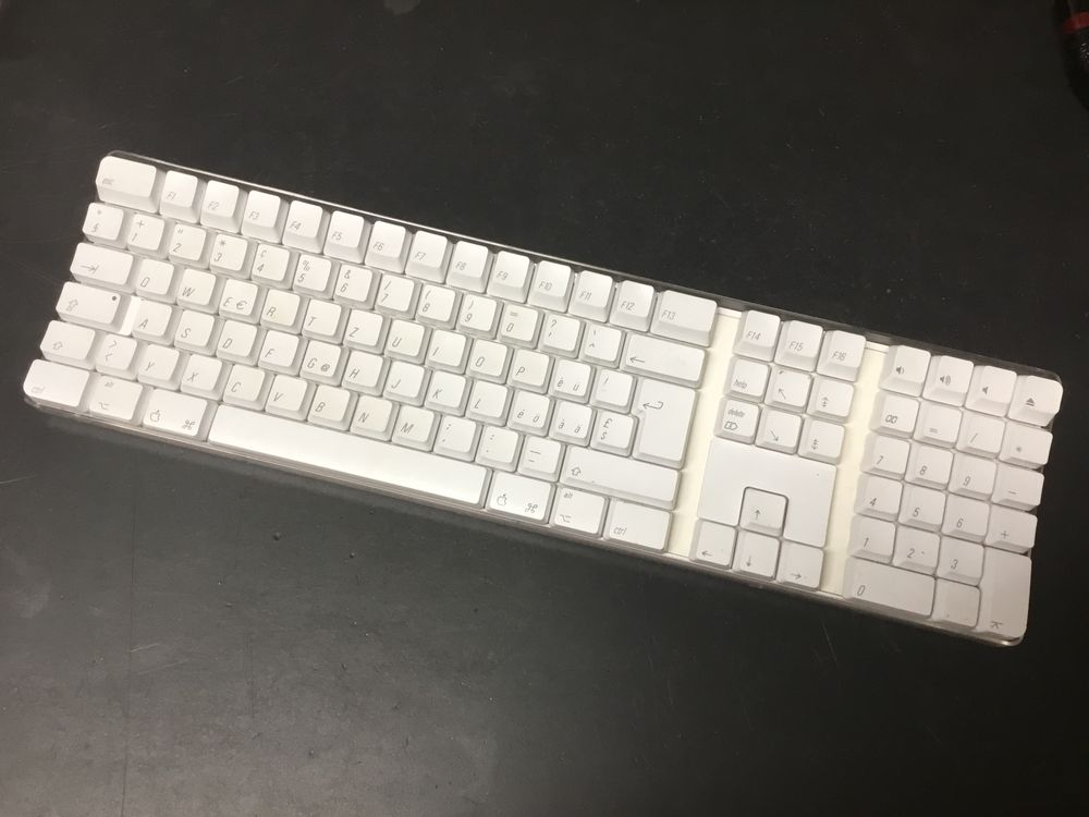Apple Wireless Keyboard - Model: A1016 (Gebraucht) in Courtaman für CHF ...