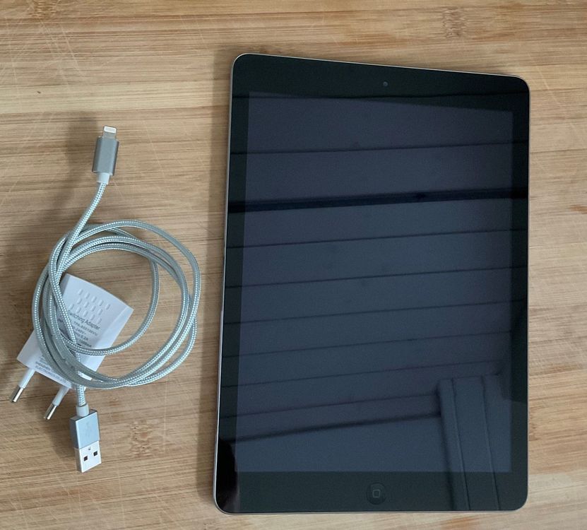 Apple ipad Air, A1474, 128GB space gray (Gebraucht) in Neerach für CHF ...