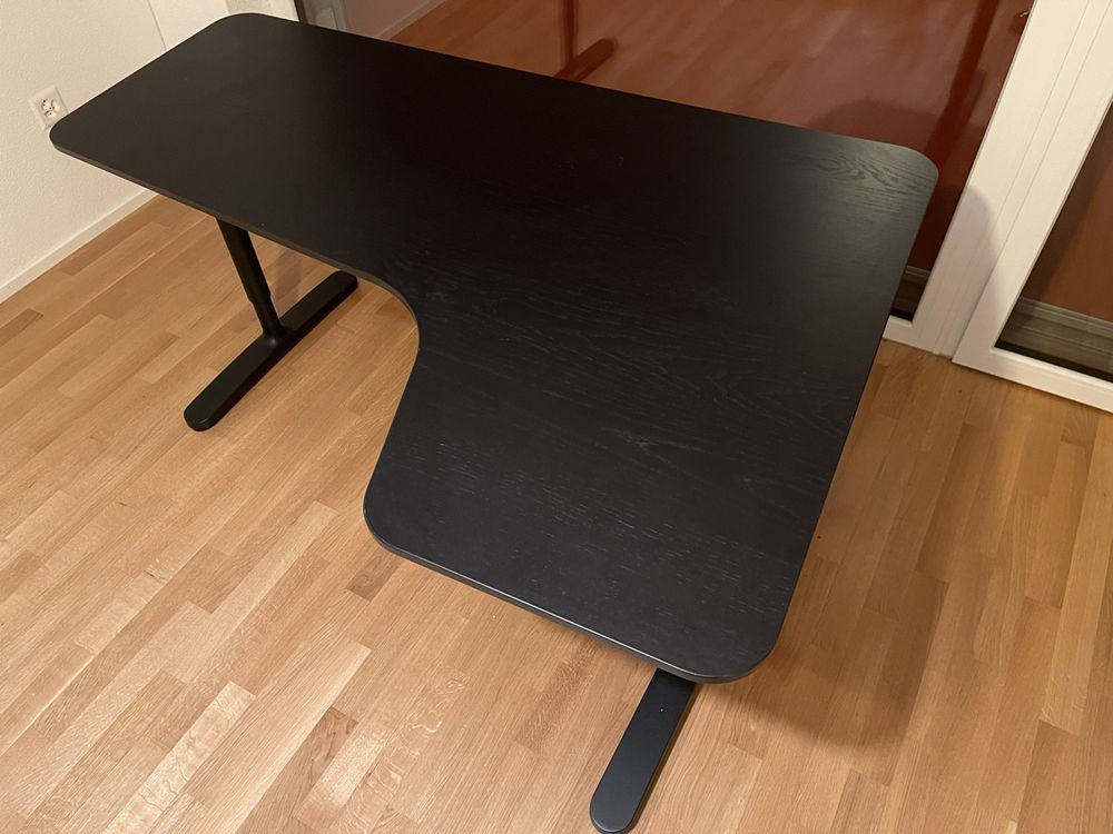 Black Sit/Stand Desk, Ergonomic Workstation IKEA BEKANT (Gebraucht) in ...