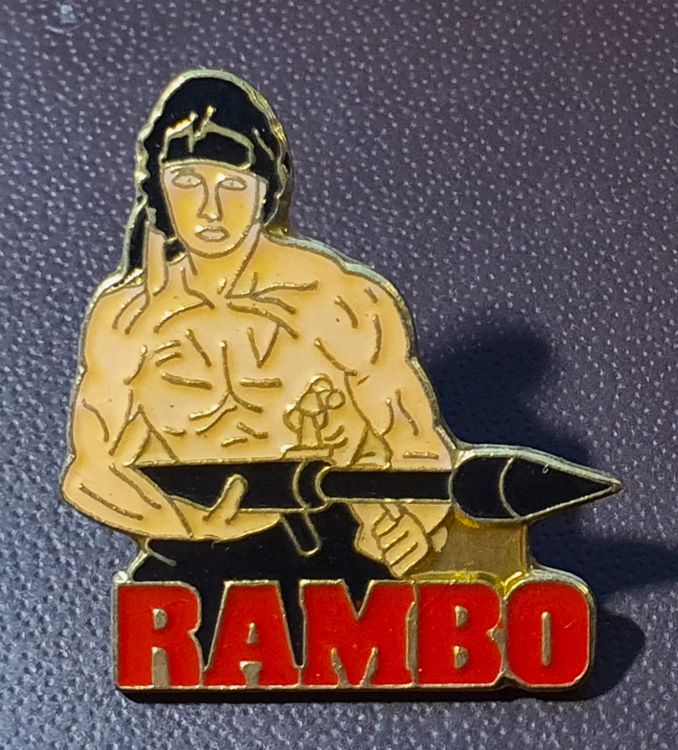 S702 - Pin John RAMBO | Kaufen auf Ricardo