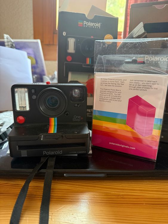 Polaroid One Step + (D'occasion) à Zinal pour CHF 40 – avec livraison ...
