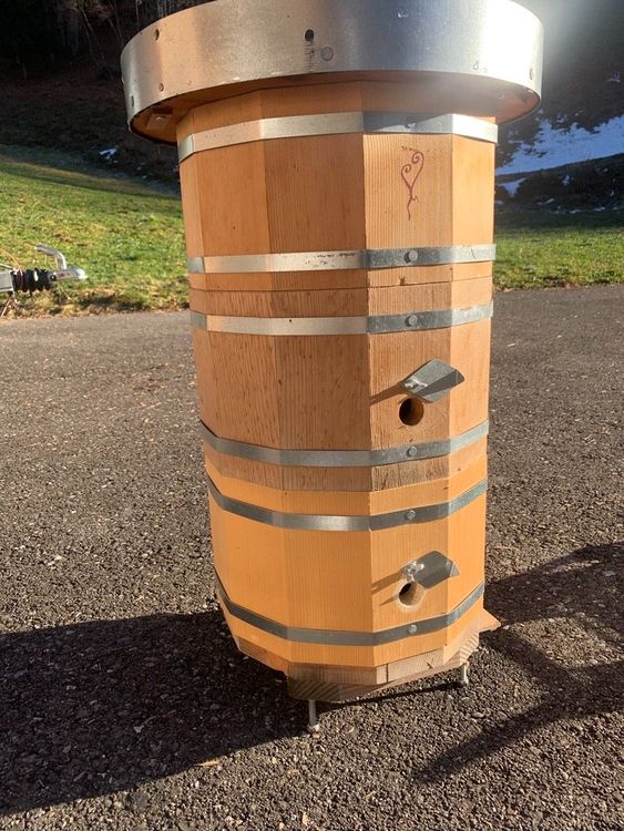 Waldlicht Bienenbeute komplettes Set mit Imker Zubehör (Gebraucht) in ...