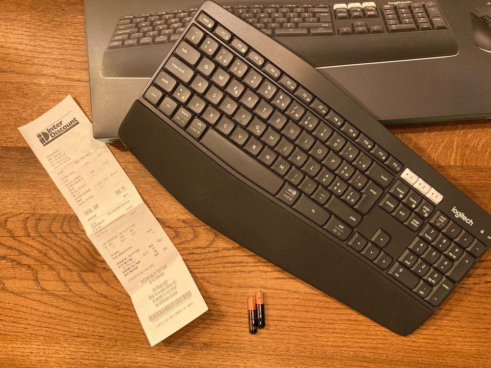 Logitech K850 Tastatur/Keyboard inkl. Garantie (Gebraucht) in Jona für ...