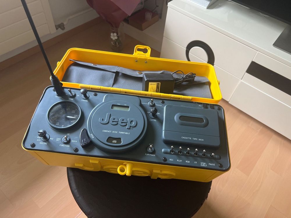 Jeep CD Radio Cassette Recorder | Kaufen auf Ricardo