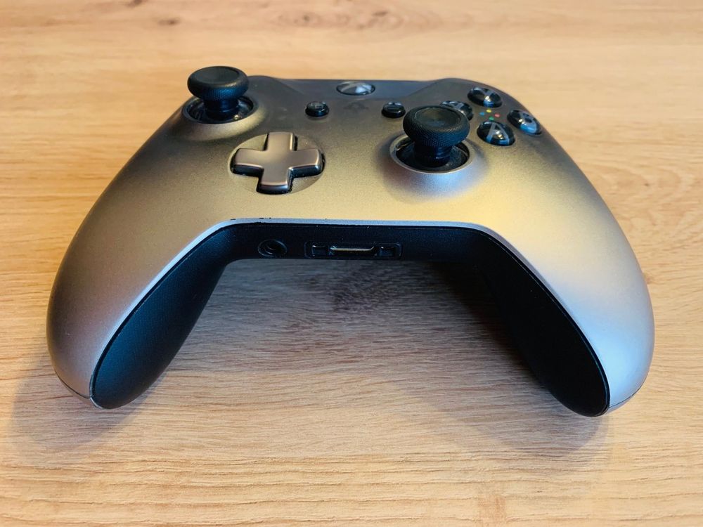 XBOX ONE Wireless Controller PHANTOM BLACK Special Edition (Gebraucht ...
