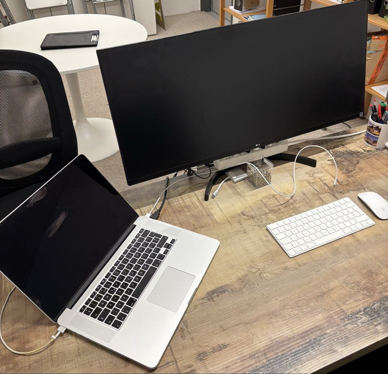 LG 34” Ultrawide Bildschirm mit HDMI-Kabel (Gebraucht) in Dietlikon für ...