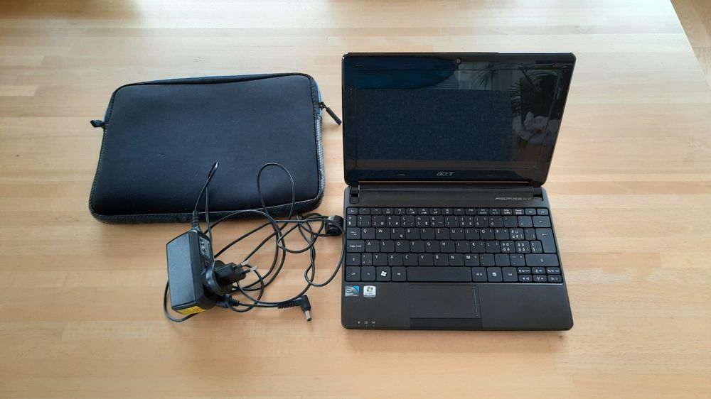 Kleiner, alter Laptop | Kaufen auf Ricardo