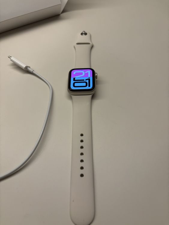 Apple Watch SE 2024 (40mm) (Gebraucht) in Rorschach für CHF 135 – mit ...