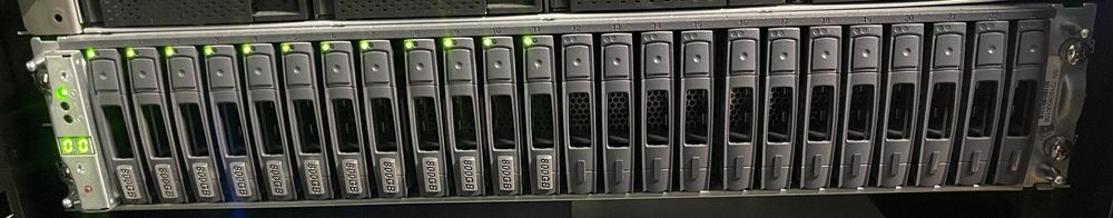 NetApp NAJ-1501 inkl 12xSSD 800 GB (Gebraucht) in Tumegl/Tomils für CHF ...