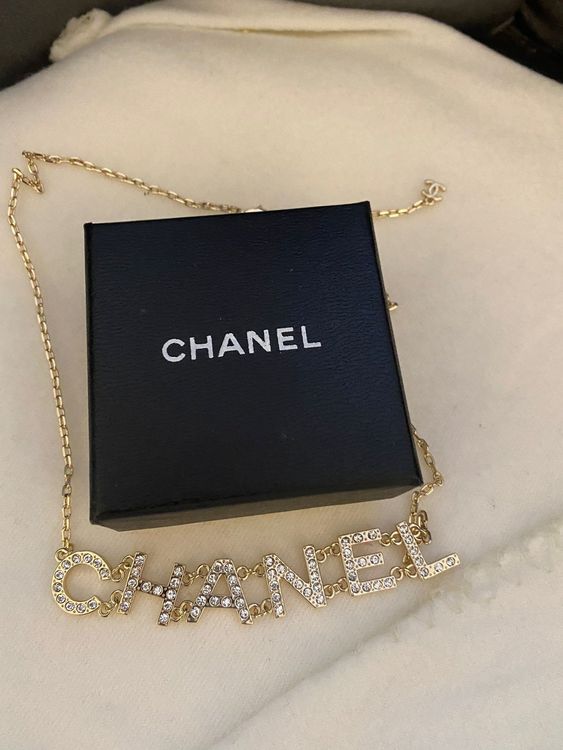 CHANEL VIP Gold Rhinestone Necklace Choker Gold Letter (Gebraucht) in ...