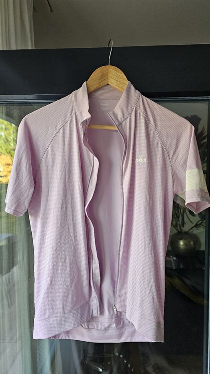 Velotrikot von Rapha (Medium) in hell-lavendel (Gebraucht) in Fällanden für CHF 34 – mit ...