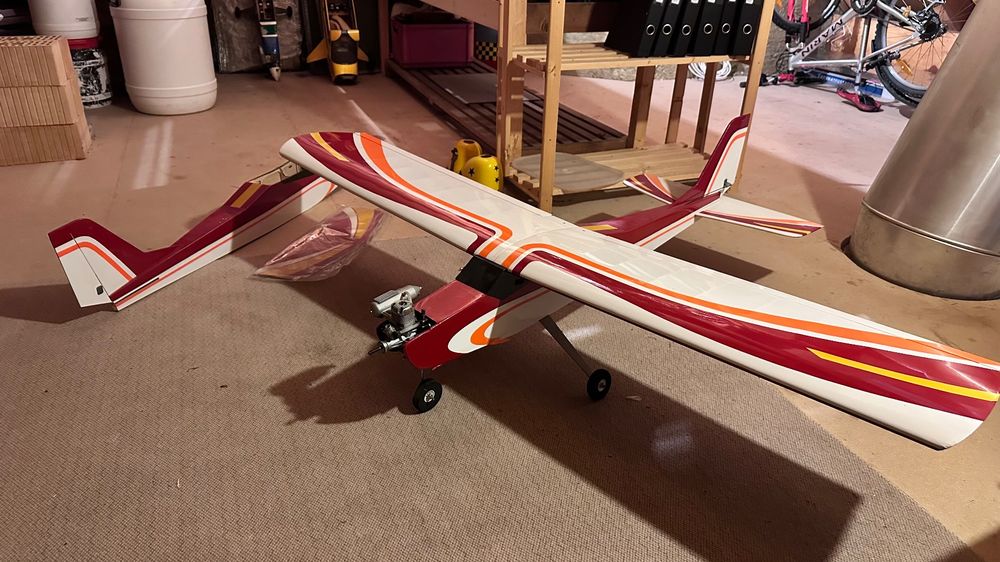 Modellflugzeug RC-Trainer 40 Calmato von Kyosho (Defekt) in Möhlin für ...