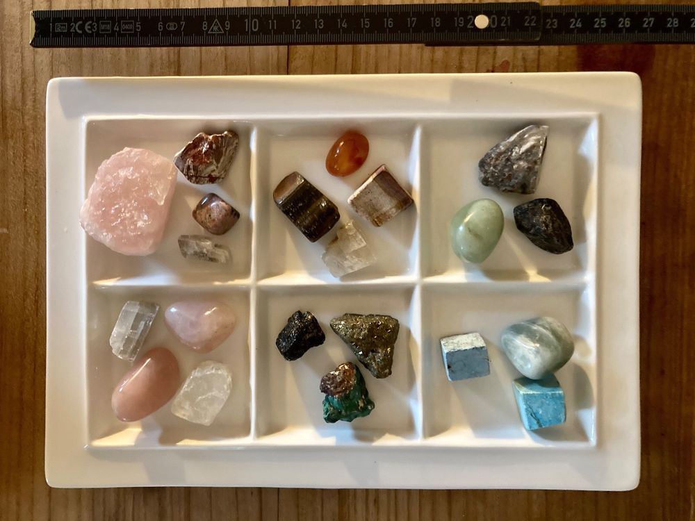 Edelstein Mineralien Kollektion 21 Steine Präsentiertablett | Kaufen ...