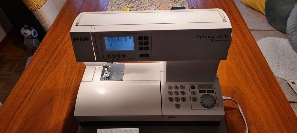 PFAFF Tiptronic 2040 Nähcomputer (Gebraucht) in Emmen für CHF 380 – nur ...