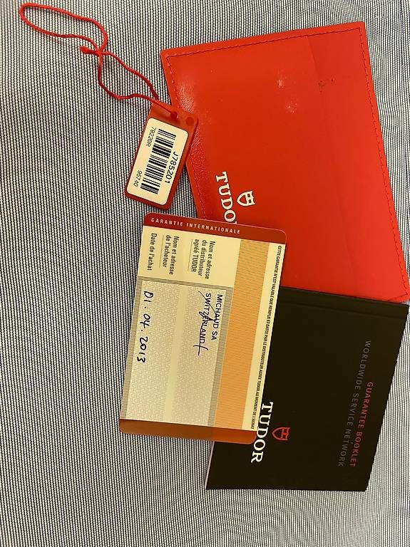 Tudor black bay red, rose dial, eta (Gebraucht) in La Neuveville für ...