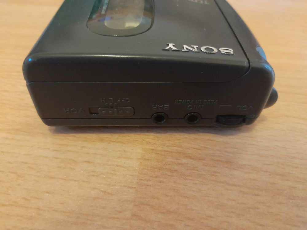 Sony TCM-353V Walkman (Defekt) in Lustmühle für CHF 4.1 – mit Lieferung ...