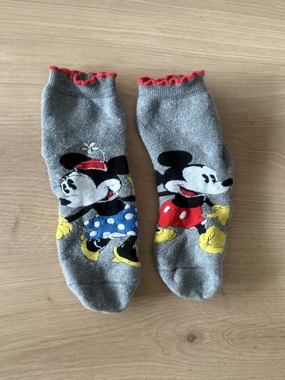 Süsse Mickey Mouse Antirutsch-Socken Gr. 39 (Gebraucht) in Schlieren ...