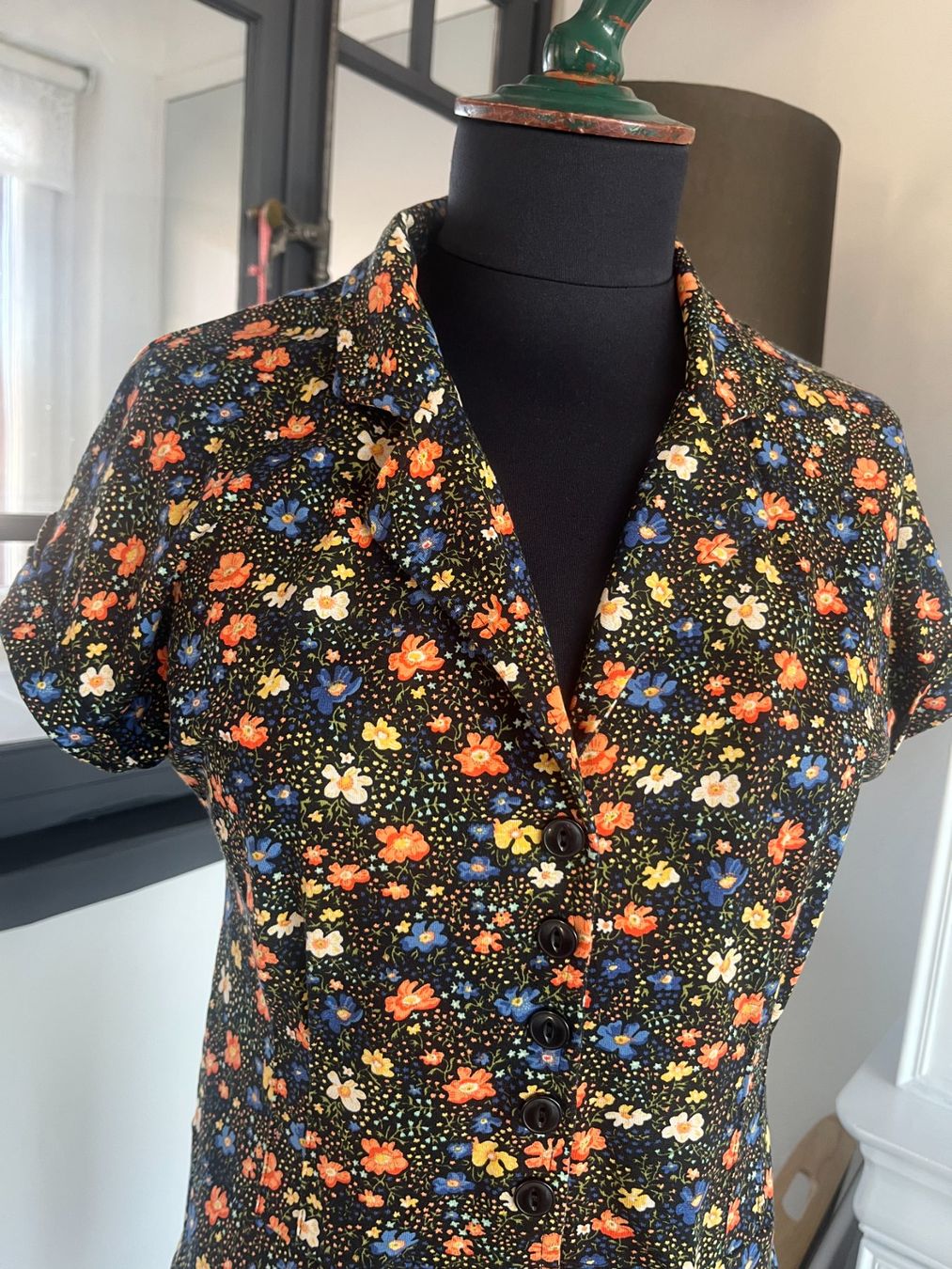 Robe fleurie KING LOUIE L (Neuf (Voir description)) à Seiry pour CHF 14 ...