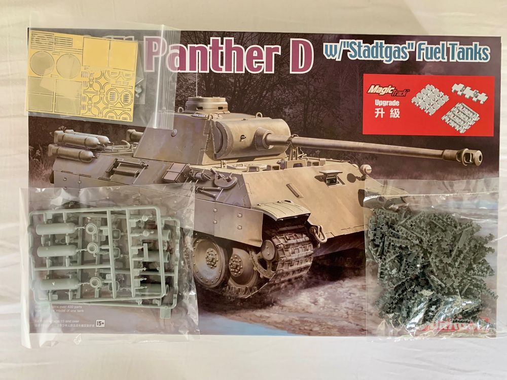 Dragon 6881 Panther D w/Stadtgas Fuel Tanks Magic Tracks (Neu und ...