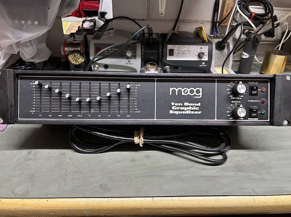 MOOG TEN BAND EQ Equalizer Rackmount (Usato) a Bellinzona per CHF 800 ...