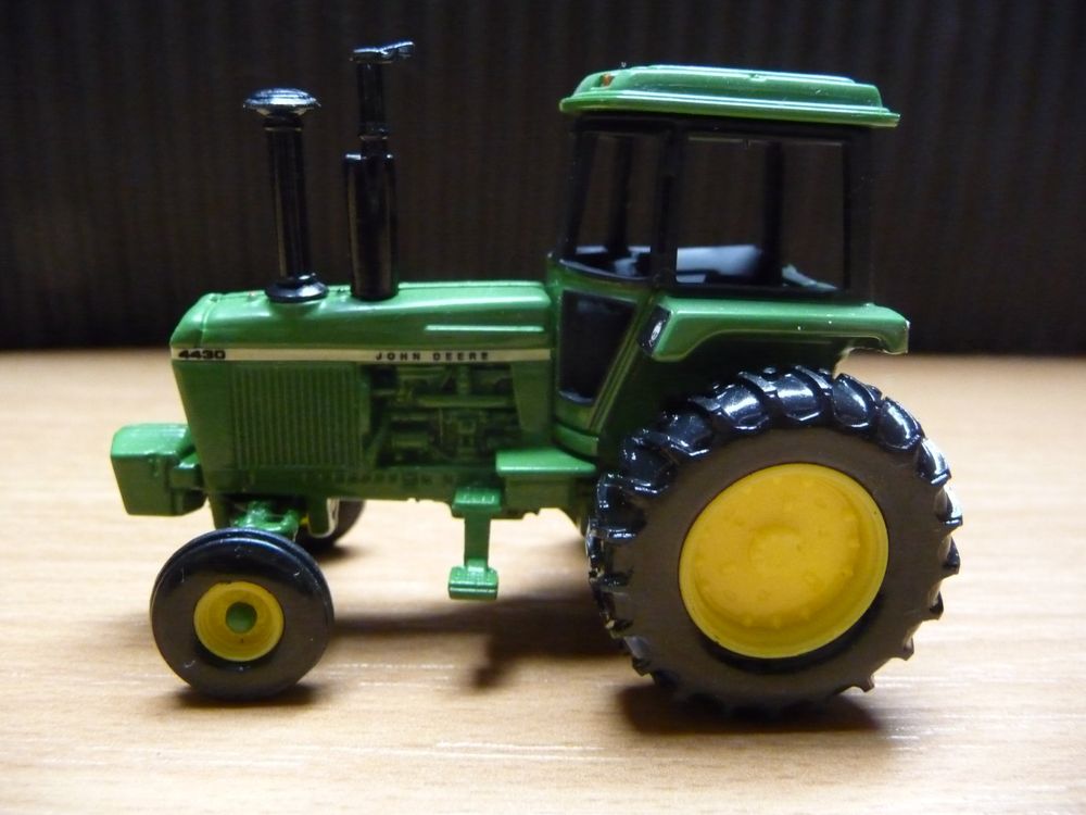 John Deere Traktor Modell (Gebraucht) in Madiswil für CHF 2 – nur ...