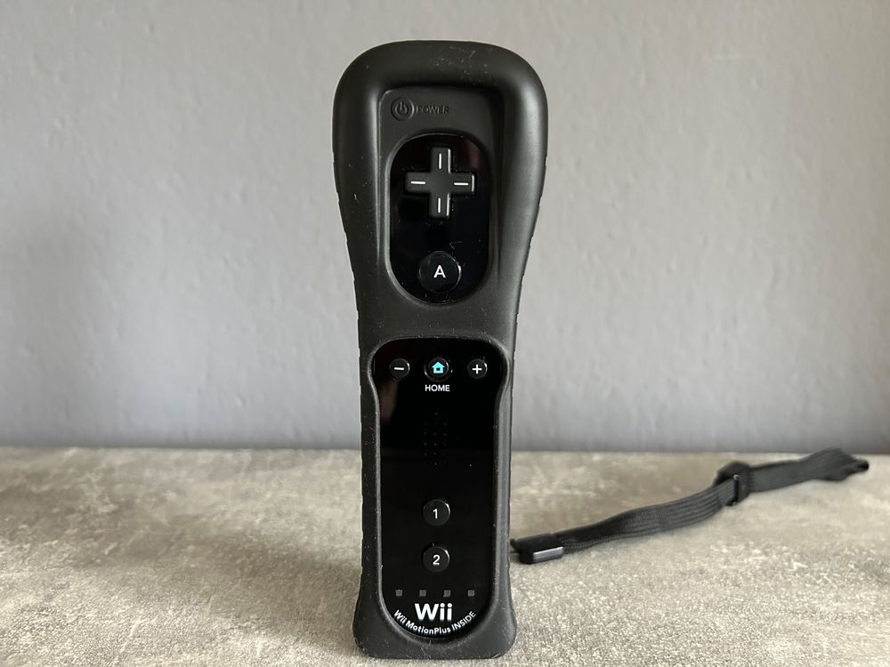 Originaler Controller - Wii Remote Plus * BLACK / SCHWARZ * (Gebraucht ...