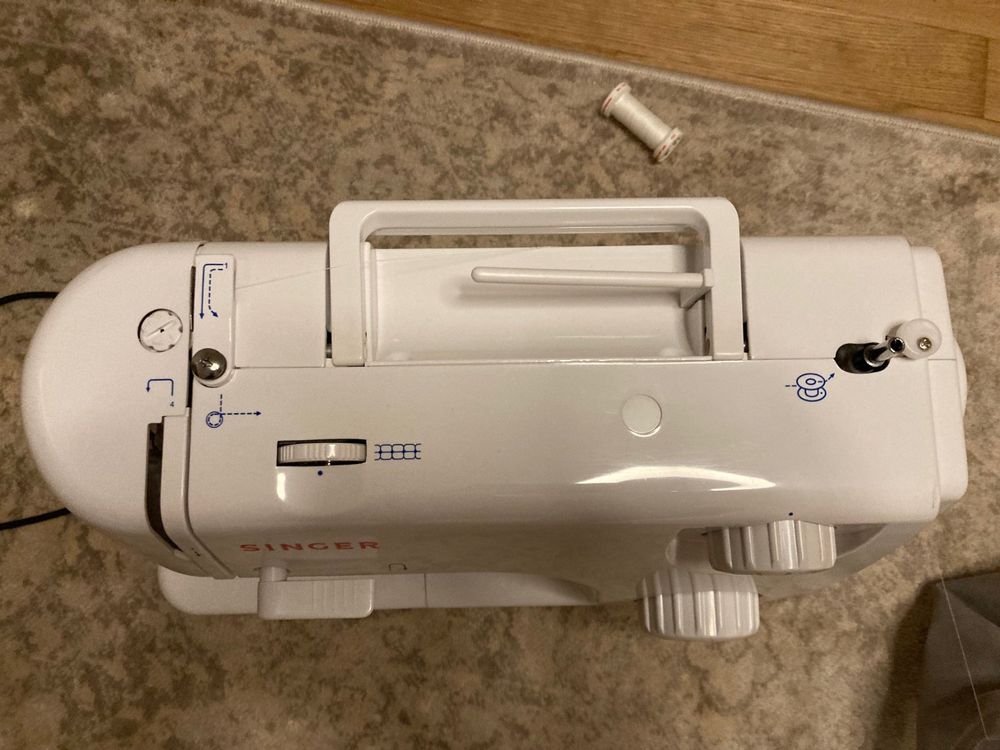 Singer Nähmaschine Modell 8280, in gutem Zustand | Kaufen auf Ricardo