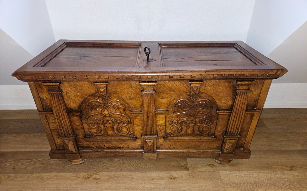 Truhe Renaissance Antik (Gebraucht) in Hauptwil für CHF 1200 – nur ...
