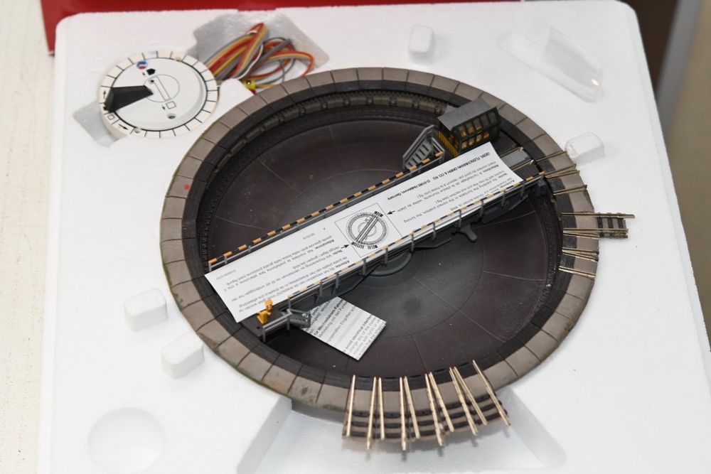 Fleischmann Drehscheibe inkl Drehscheiben Decoder Spur N (Neu (gemäss Beschreibung)) in Laupen ...