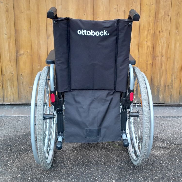 Rollstuhl Otto Bock 40 cm Sitzbreite, nur CHF 149 (Gebraucht) in Lengnau für CHF 149 – mit ...