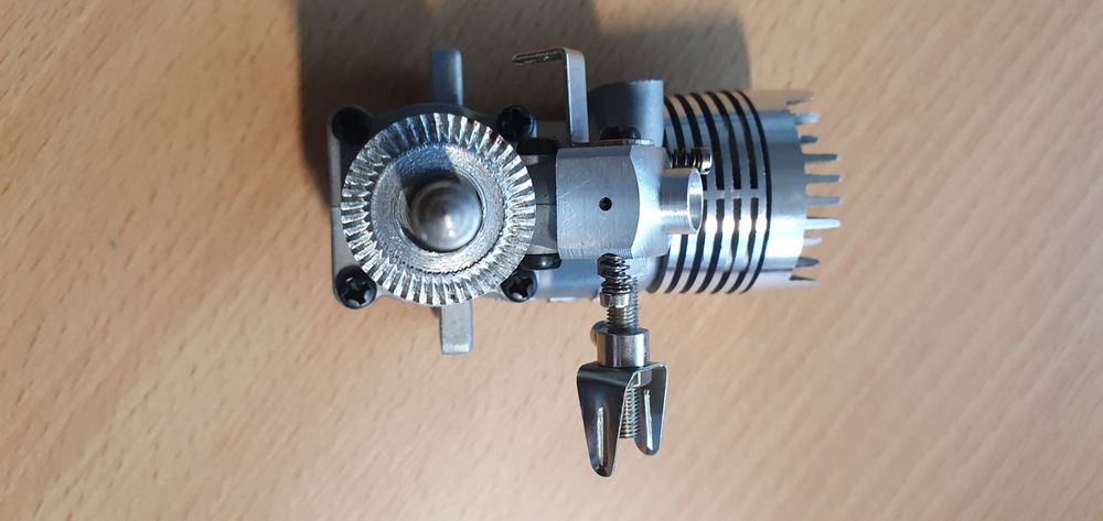 Modellmotor Enya 19-V Model 4005 (Neu (gemäss Beschreibung)) in Grosswangen für CHF 50 – mit ...