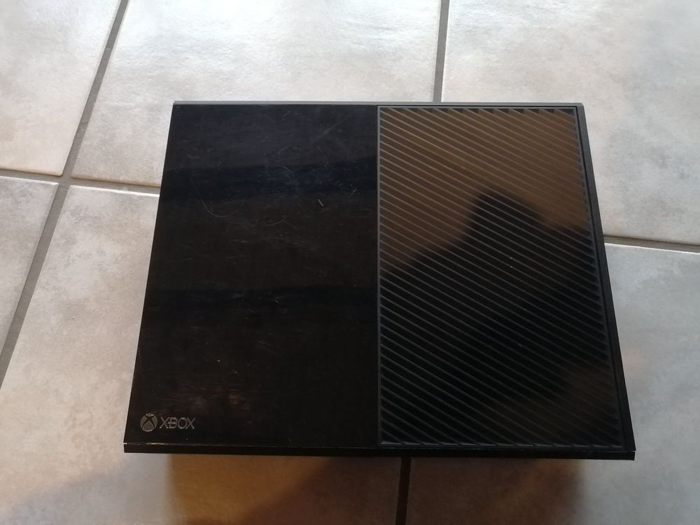 XBOX ONE mit Fehlermeldung E101 (Defekt) in Nussbaumen AG für CHF 13 ...