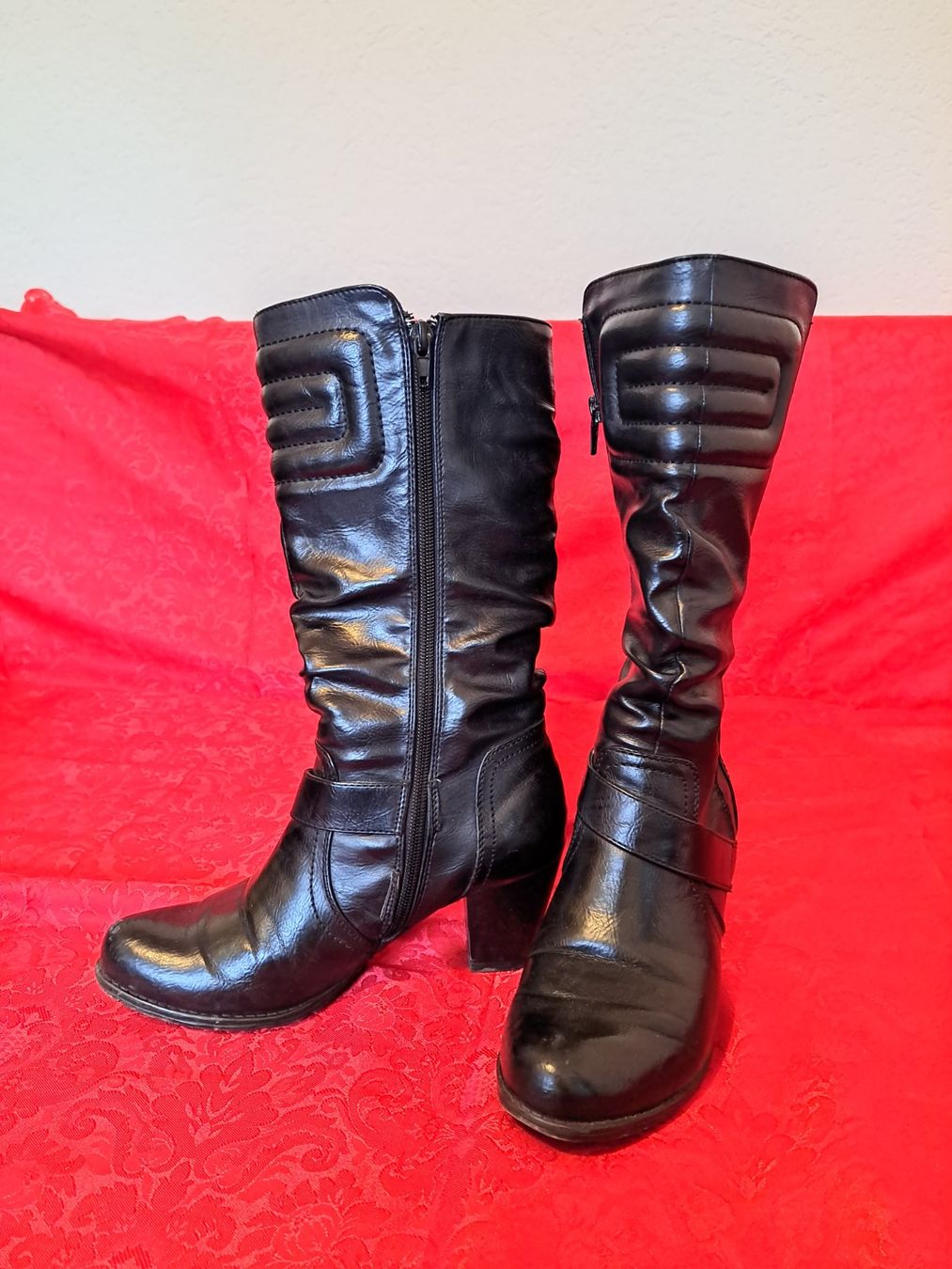 Bottes d'hiver noires en cuir synthétique - Taille 37 ! (D'occasion) à ...