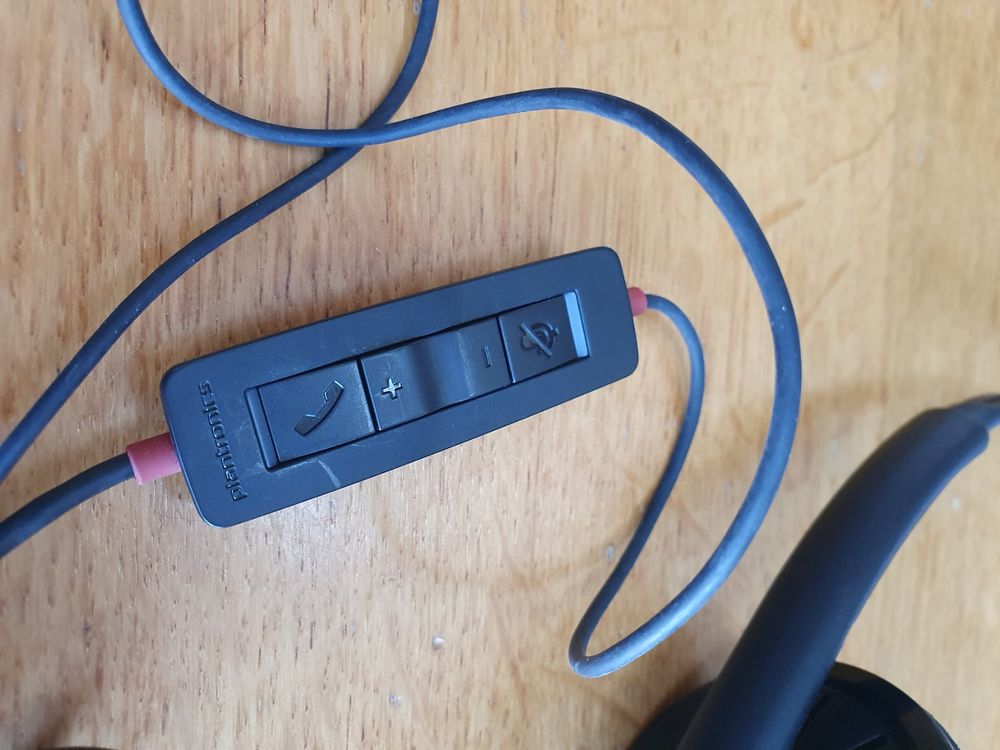 Headset Plantronics Blackwire C320 USB (Gebraucht) in Basel für CHF 1 ...