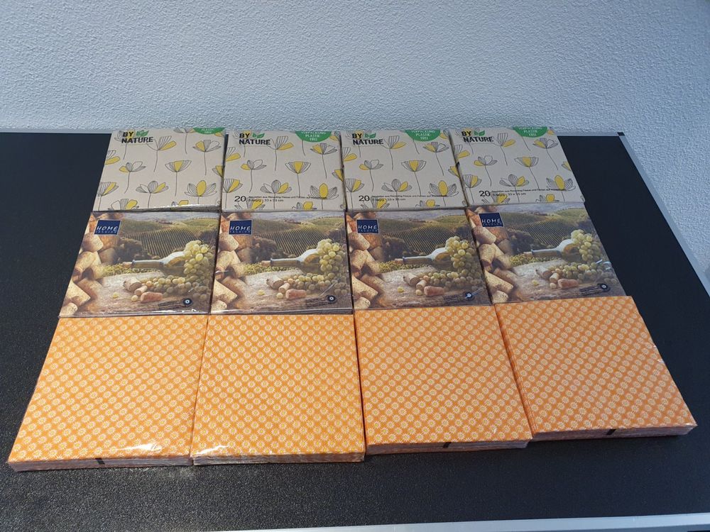 Neu - Servietten - 12 Packungen - 33cm x 33cm (Neu und originalverpackt ...