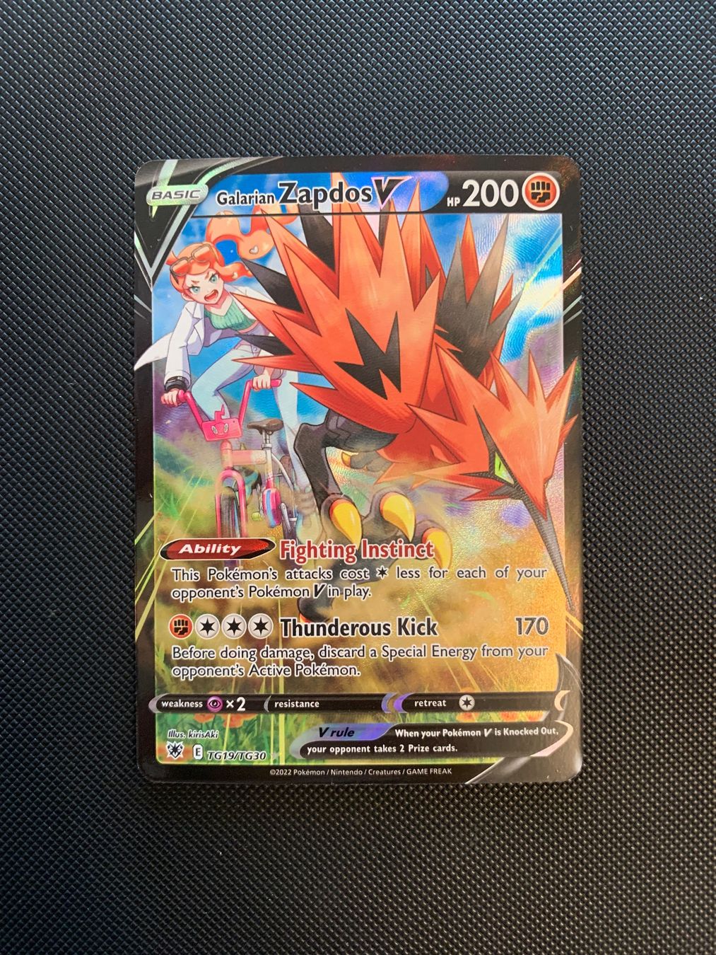 Galarian Zapdos V tg19 Pokemon card (Neuf (Voir description)) à Thônex ...