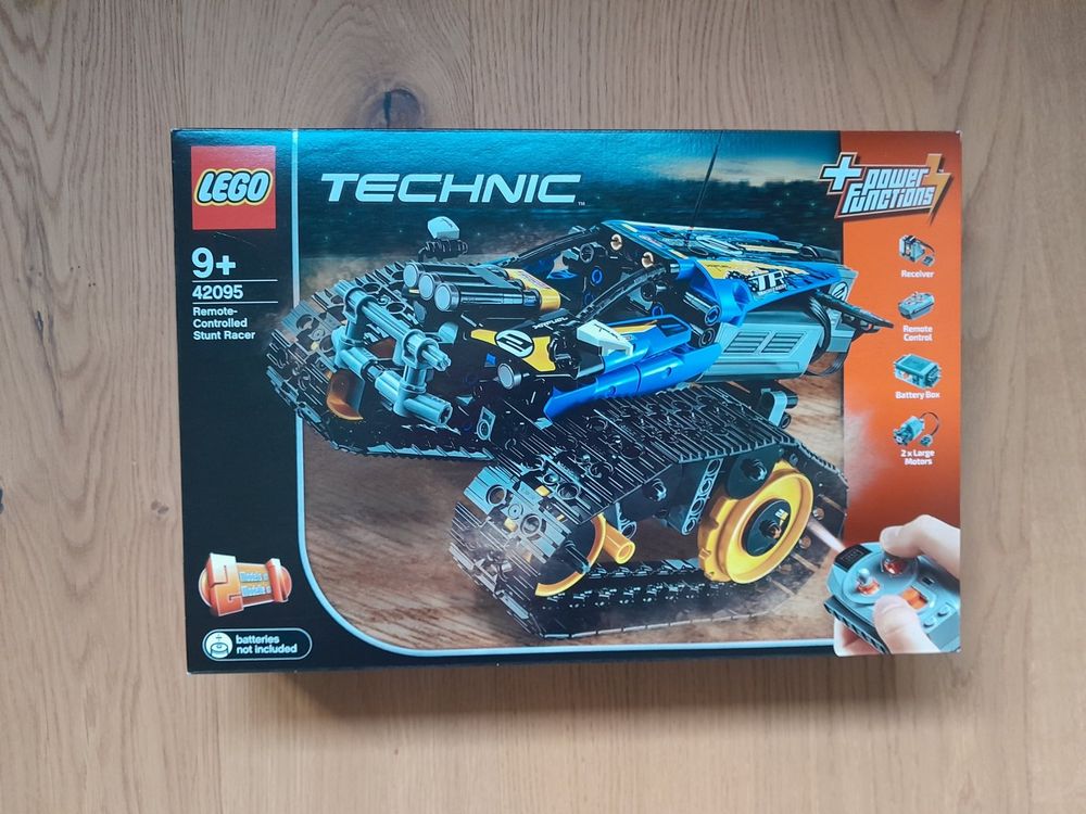 LEGO Technic 42095 Remote-Controlled Stunt Racer (Neu und ...