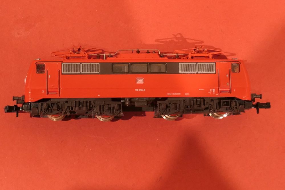 Fleischmann E-Lok BR 111 der DB, verkehrsrot, weisser Latz | Kaufen auf Ricardo