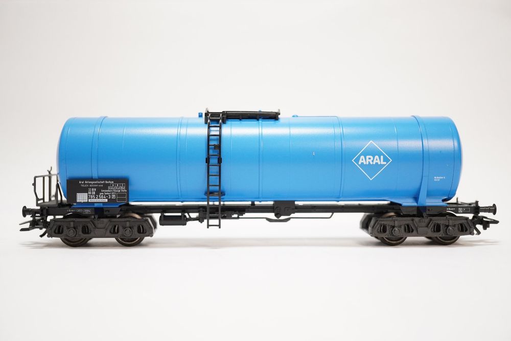 2∑ Märklin 4752 DB Tankwagen ARAL | Kaufen auf Ricardo