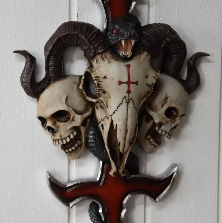 Devils Cross Wandrelief (Neu und originalverpackt) in Menziken für CHF ...