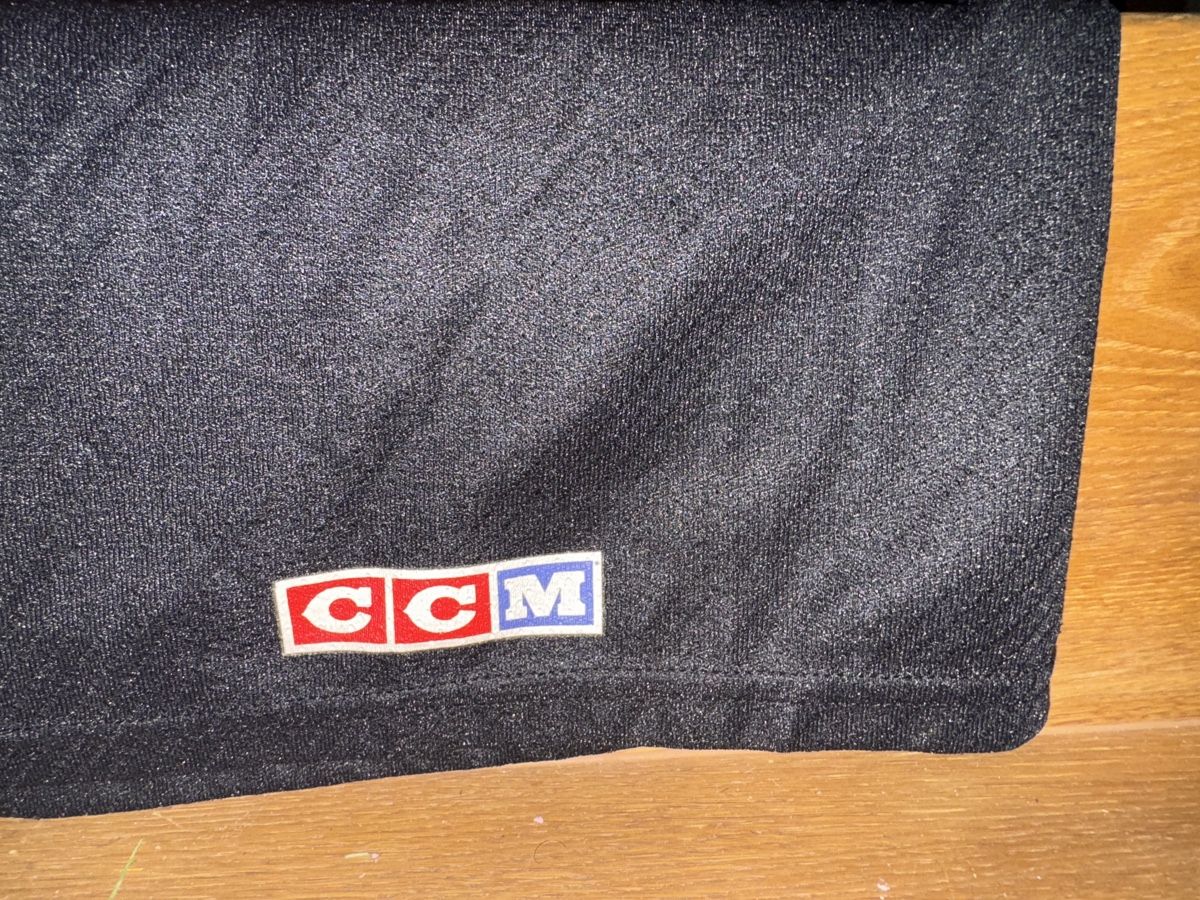 CCM Eishockey-Trikot Grösse XL - Top Zustand! (Gebraucht) in ...