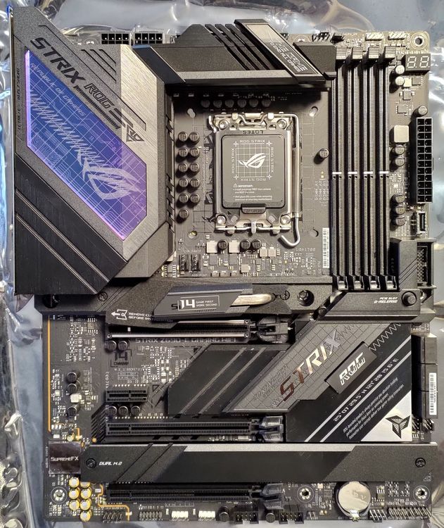 ASUS ROG STRIX Z690-E GAMING WIFI (Gebraucht) in Oberentfelden für CHF ...