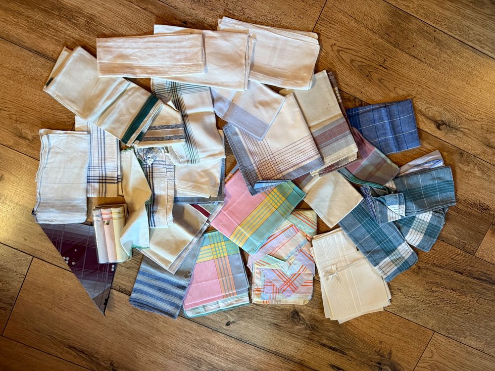 45 Stück neu & alt Herren Taschentücher Konvolut c (Gebraucht) in Buchs ...