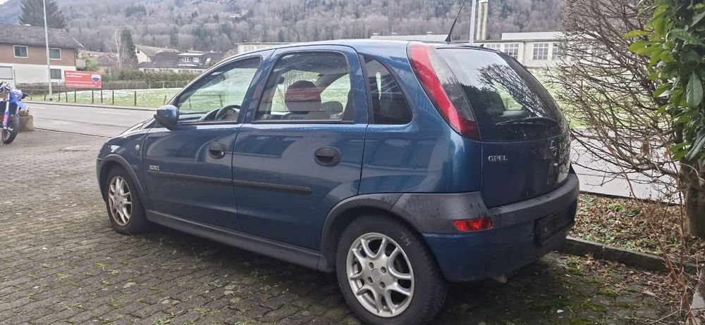 Opel Corsa C Blau