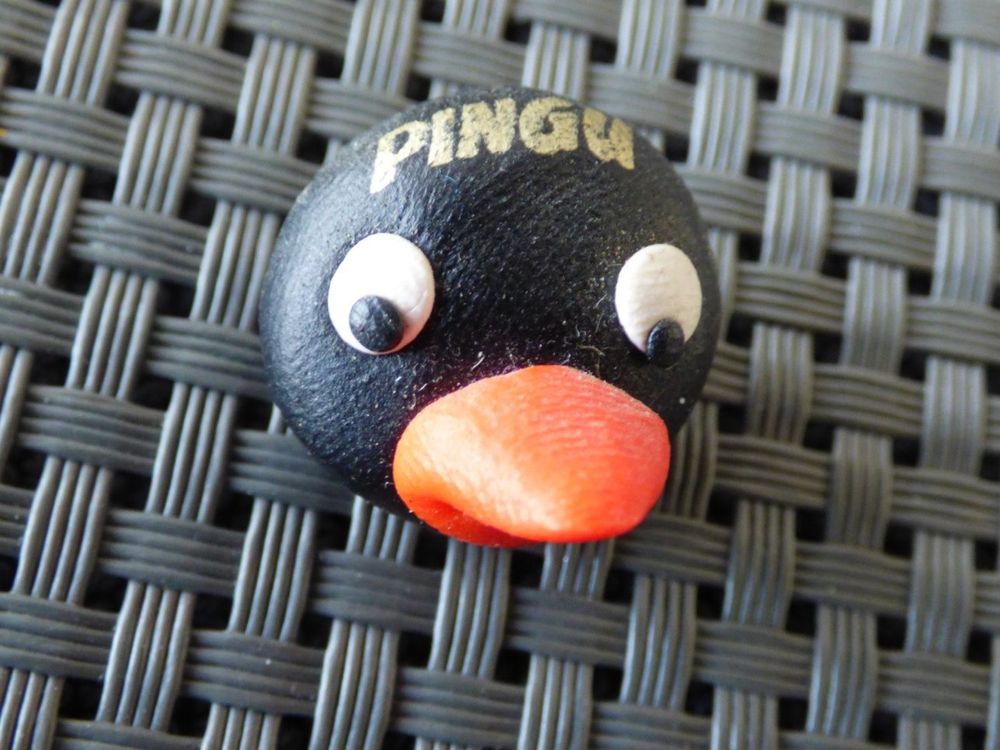 Pin mit Kopf von Pingu ( kein flacher Pin ) | Kaufen auf Ricardo