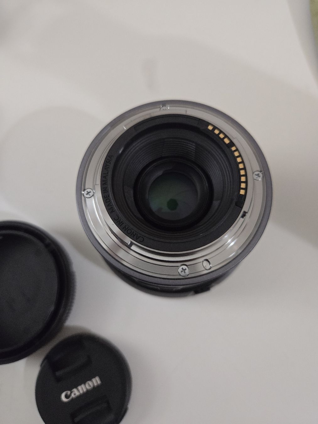 Canon RF 50mm f/1.8 STM + hood (Neu (gemäss Beschreibung)) in Zürich ...