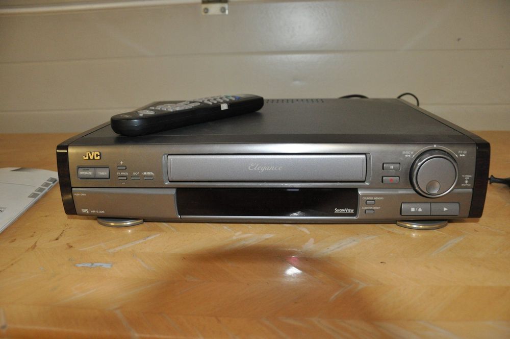JVC VHS Video Recorder | Kaufen auf Ricardo